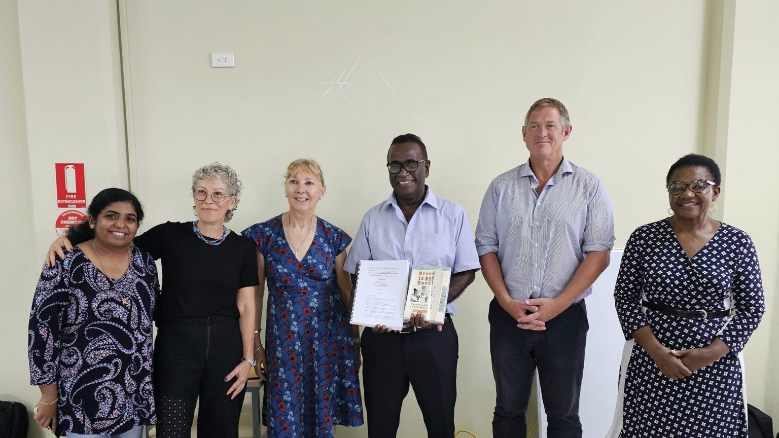 𝑺𝒐𝒍𝒐𝒎𝒐𝒏 𝑰𝒔𝒍𝒂𝒏𝒅𝒔 𝑵𝒂𝒕𝒊𝒐𝒏𝒂𝒍 𝑼𝒏𝒊𝒗𝒆𝒓𝒔𝒊𝒕𝒚 𝑯𝒐𝒏𝒐𝒓𝒔 𝒕𝒉𝒆 𝑹𝒆𝒄𝒆𝒊𝒑𝒕 𝒐𝒇 𝒂 𝑺𝒆𝒎𝒊𝒏𝒂𝒍 ...