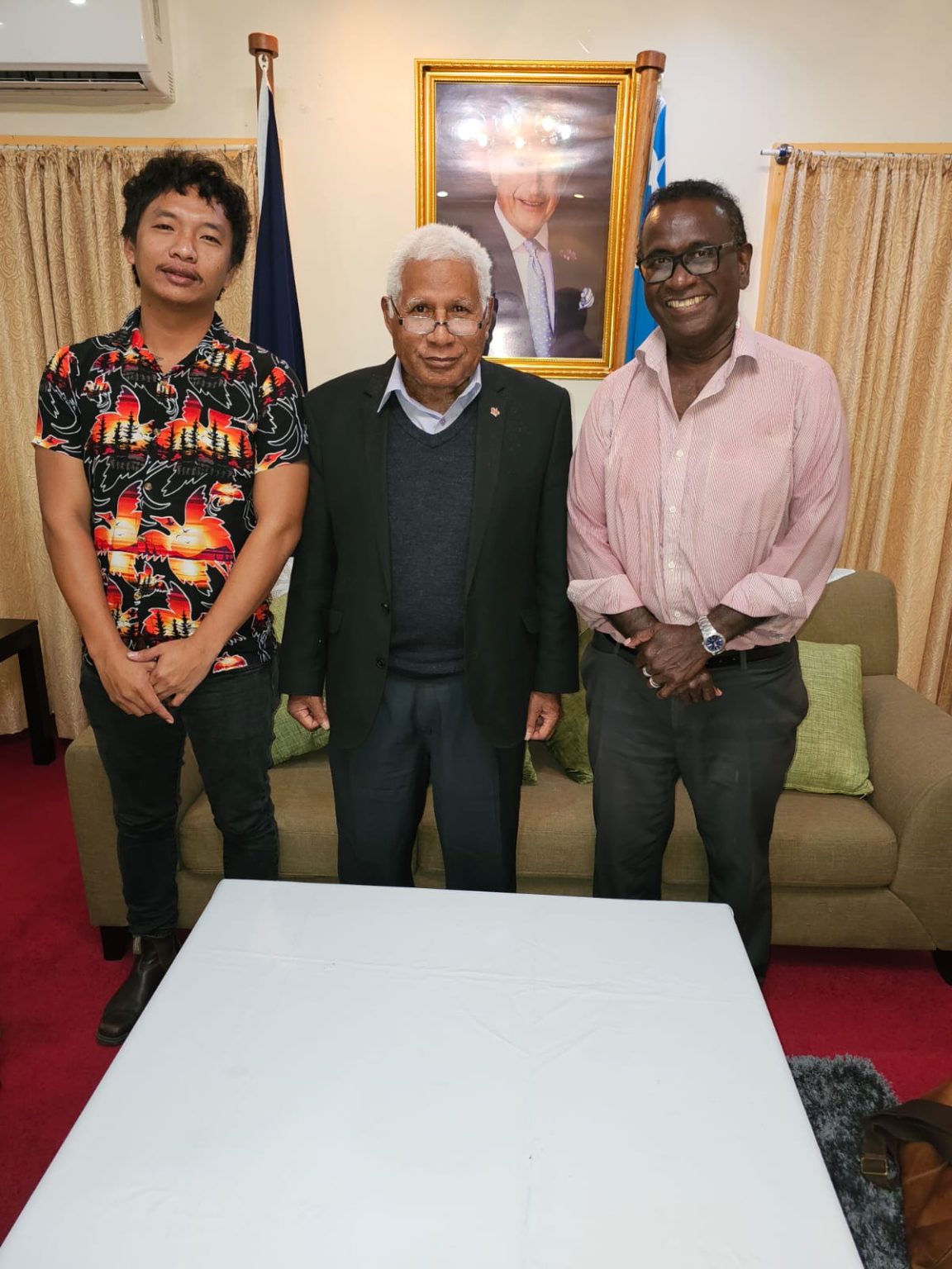 𝐒𝐨𝐥𝐨𝐦𝐨𝐧 𝐈𝐬𝐥𝐚𝐧𝐝𝐬 𝐍𝐚𝐭𝐢𝐨𝐧𝐚𝐥 𝐔𝐧𝐢𝐯𝐞𝐫𝐬𝐢𝐭𝐲 (𝐒𝐈𝐍𝐔) 𝐏𝐚𝐲𝐬 𝐓𝐫𝐢𝐛𝐮𝐭𝐞 𝐭𝐨 𝐭𝐡𝐞 𝐋𝐞𝐠𝐚𝐜𝐲 ...